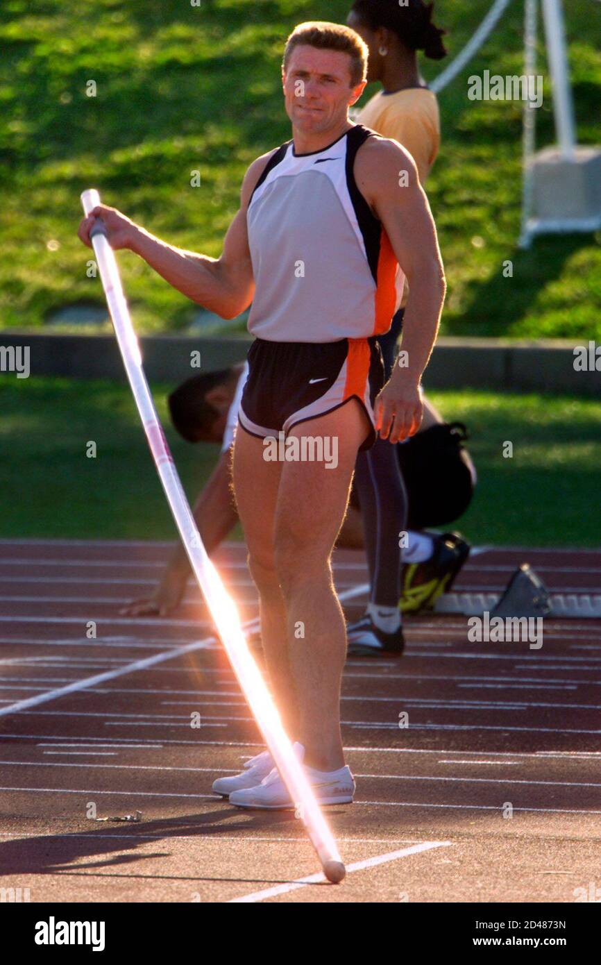 Ukrainian pole vaulter hi-res stock photography and images - Alamy