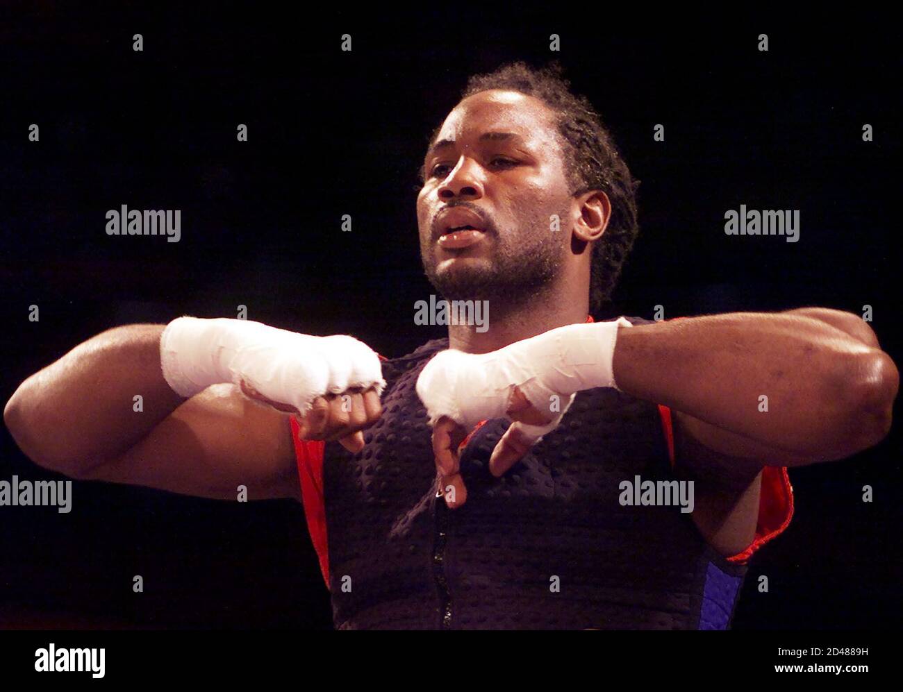 Lennox lewis rahman 2001 hi-res stock photography and images - Alamy