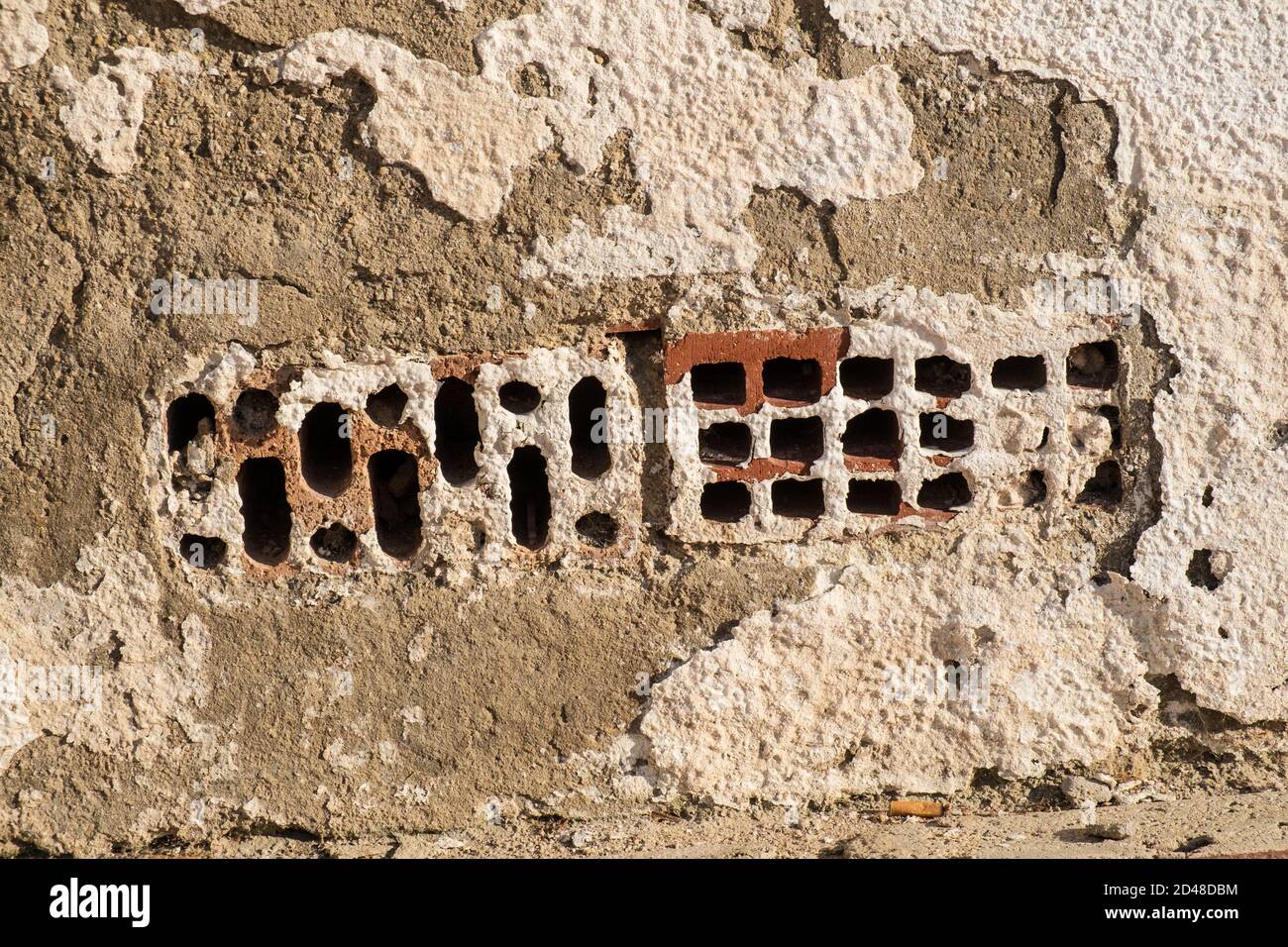 Old brick wall in a poor state Stock Photo - Alamy