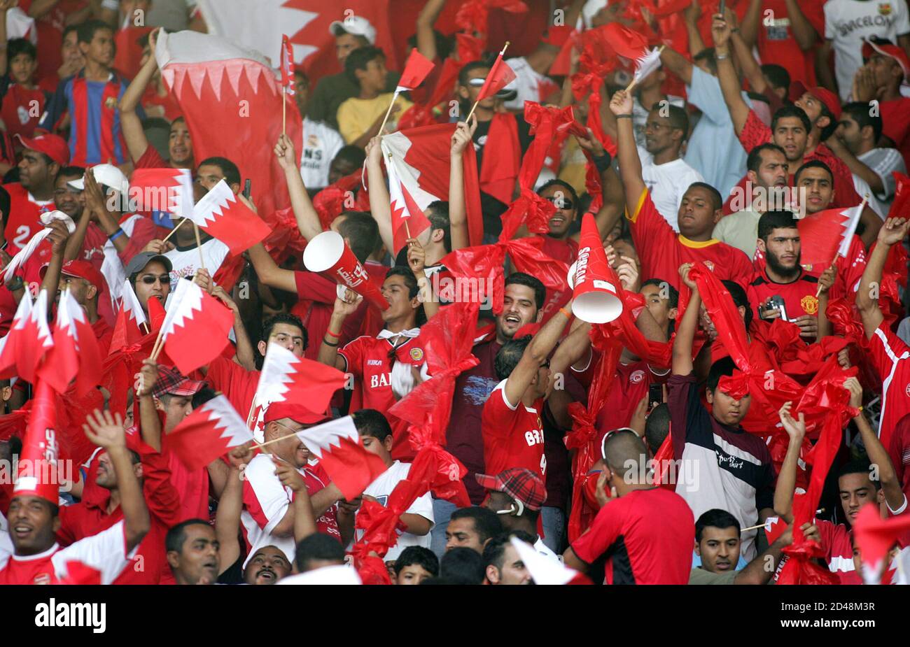 Wave national flag hi-res stock photography and images - Alamy