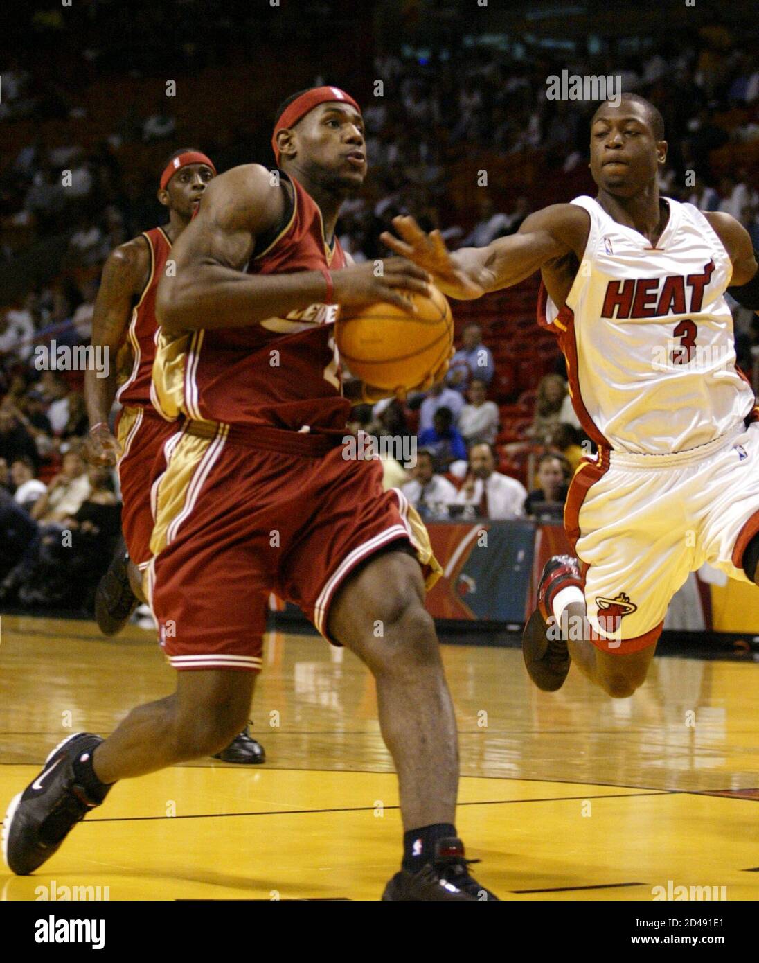 Lebron james nba cavaliers 2003 hi-res stock photography and images - Alamy