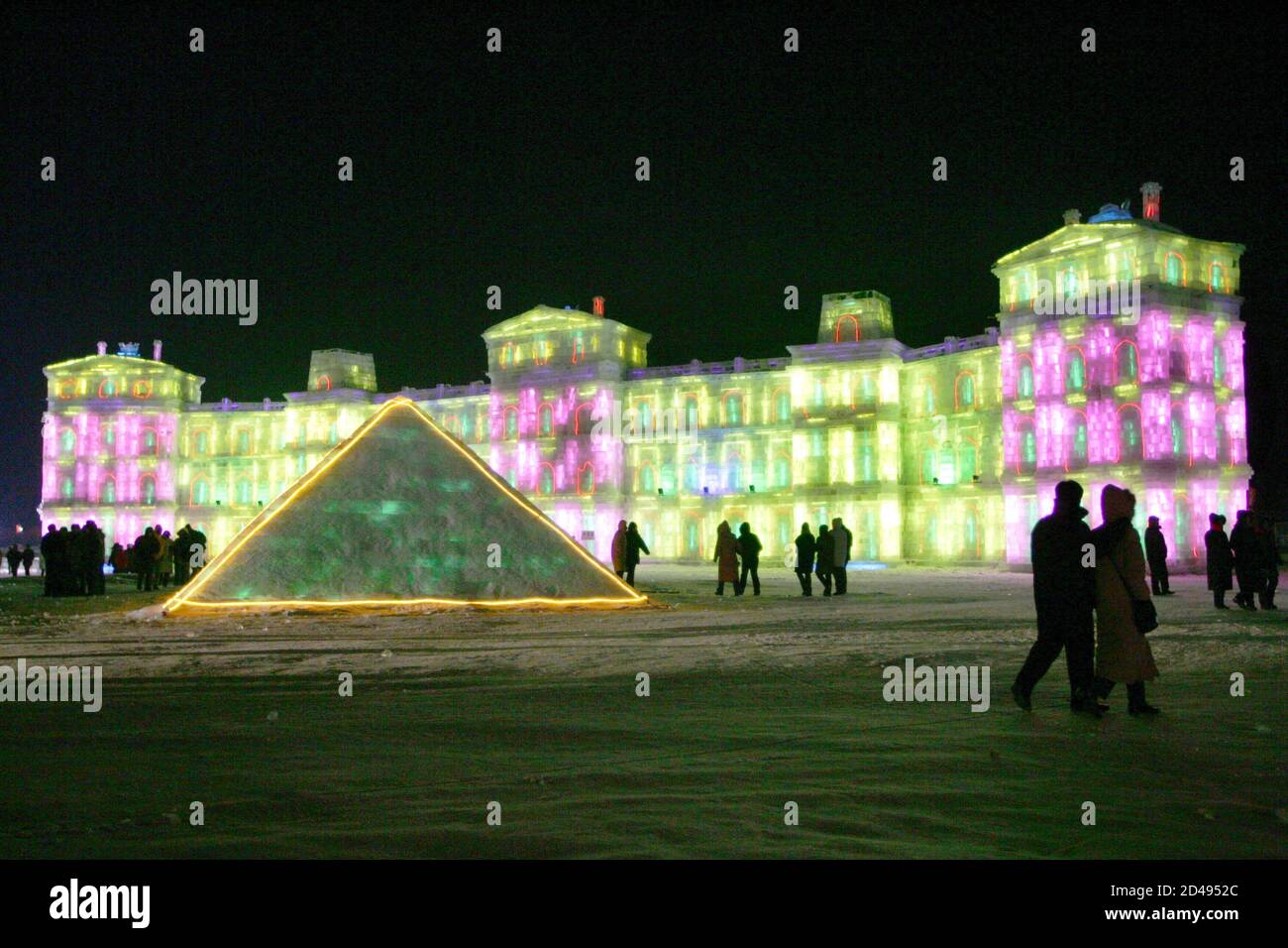 Louvre blocks hi-res stock photography and images - Alamy