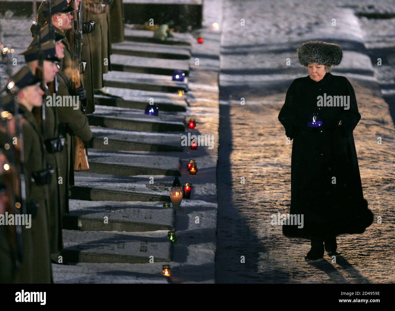 Elderly dutch women hi-res stock photography and images - Alamy