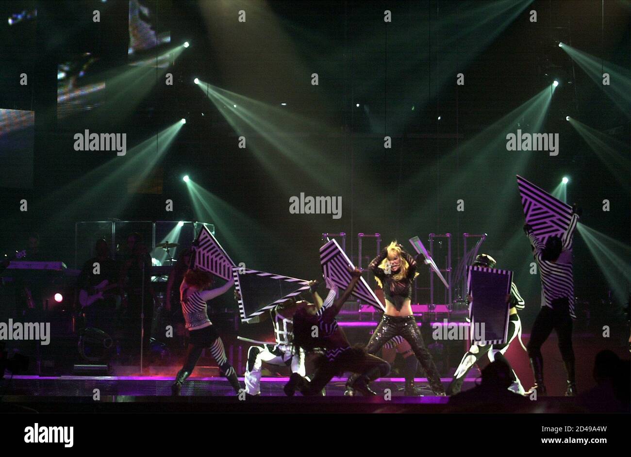 Britney spears concert 2001 hi-res stock photography and images - Alamy