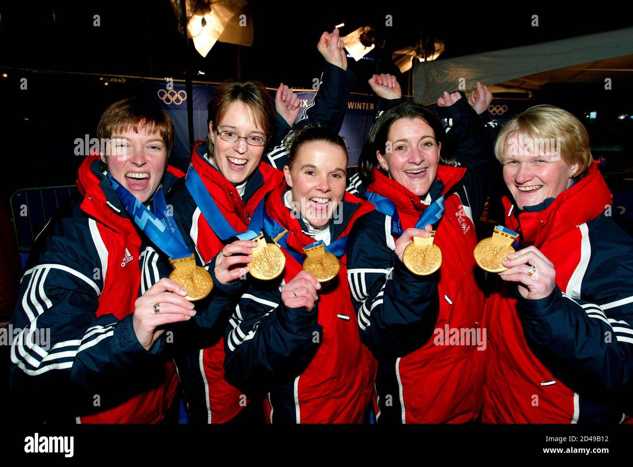 2002 rhona martin curling hi-res stock photography and images - Alamy