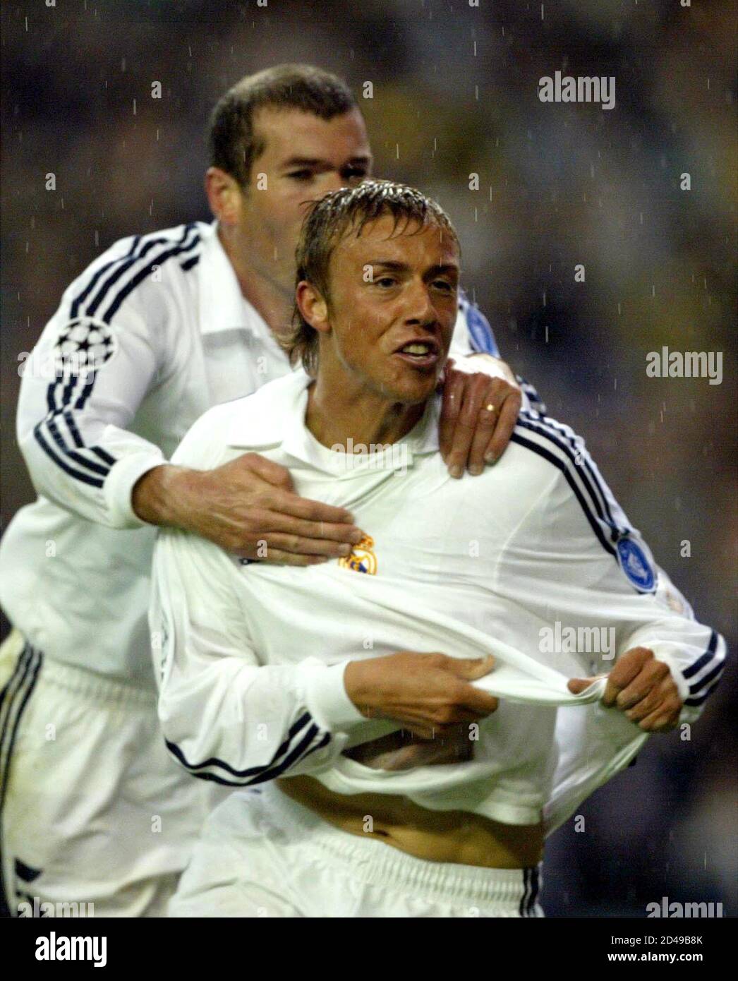 Real madrid goal 2002 hi-res stock photography and images - Alamy