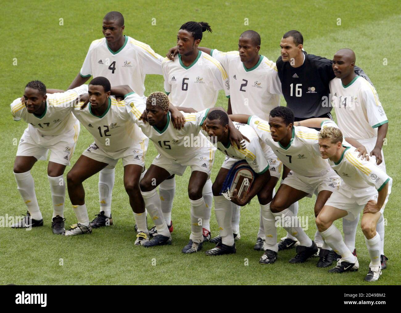 Lucas radebe 2002 world cup hi-res stock photography and images - Alamy