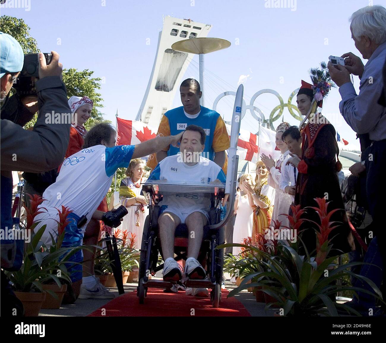 En route olympic stadium hi-res stock photography and images - Alamy