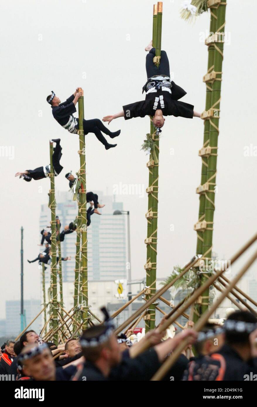Traditional japanese firefighters hi-res stock photography and images ...