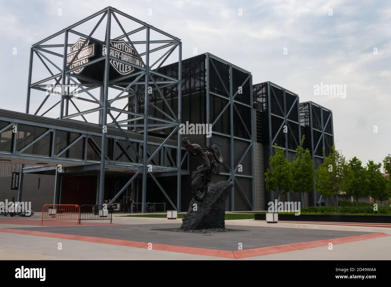 Milwaukee harley davidson museum hi-res stock photography and images ...