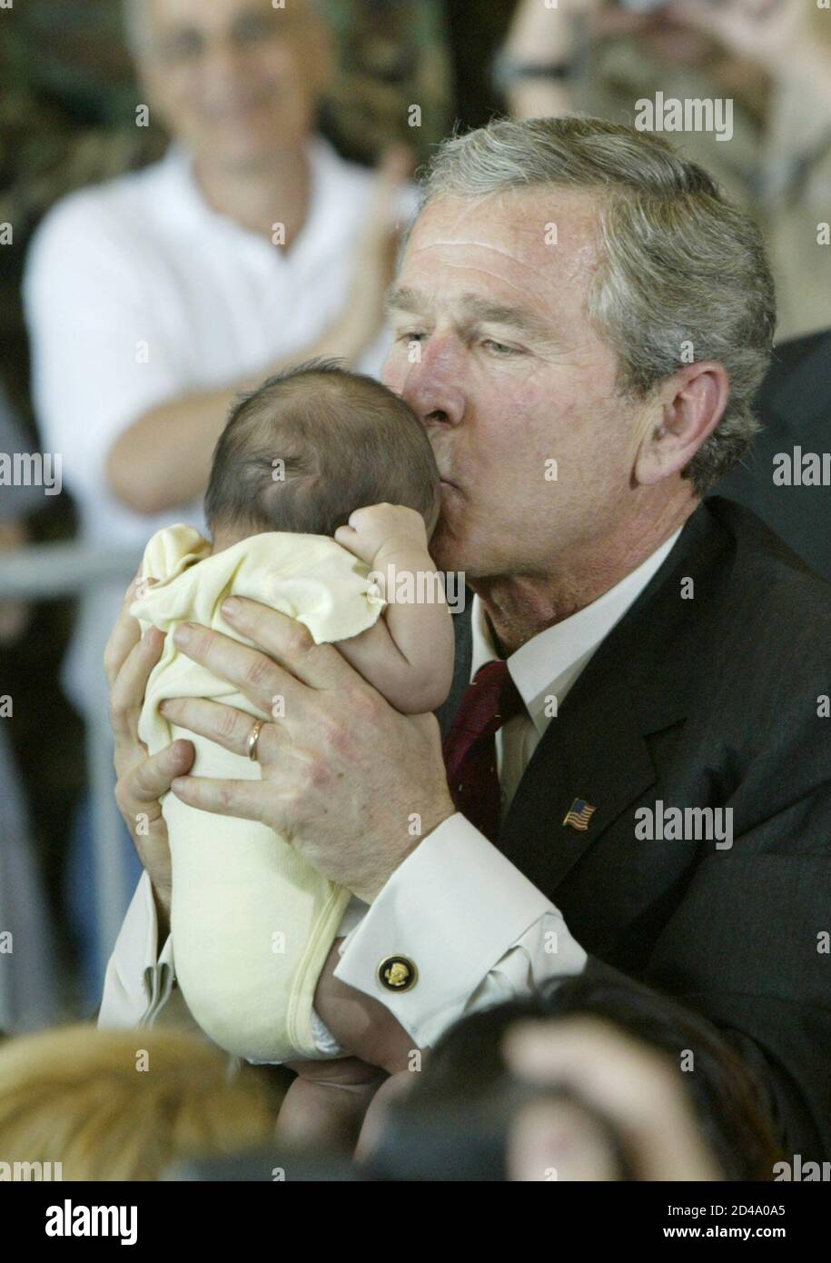 U s president george bush kisses hi-res stock photography and images ...