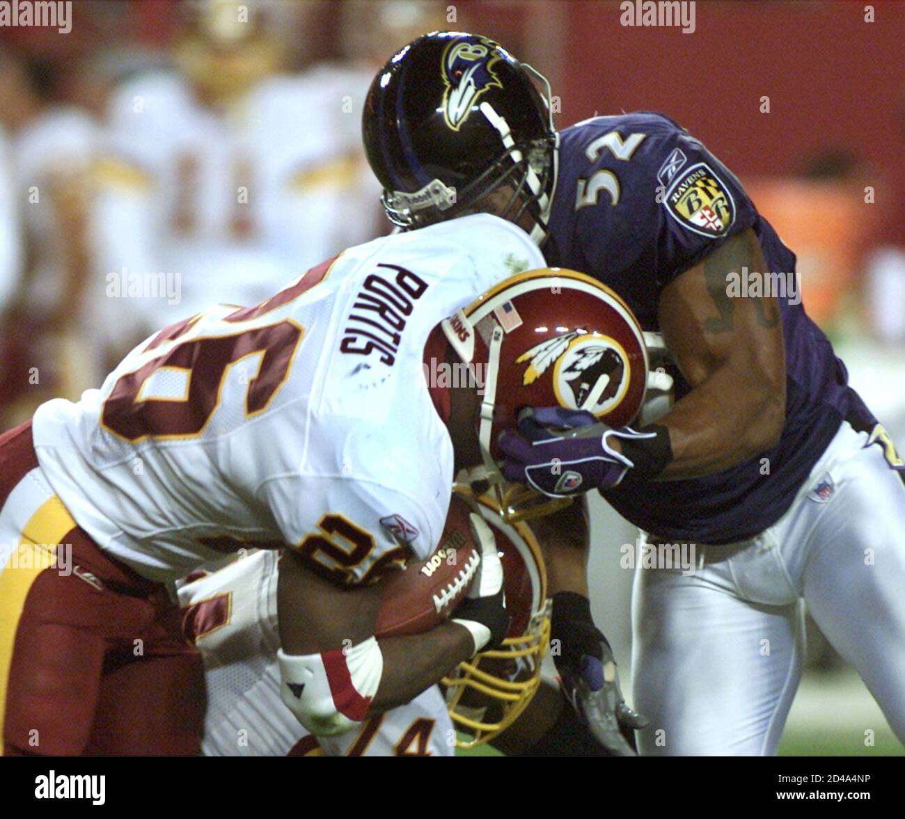 Washington redskins helmet hi-res stock photography and images - Alamy