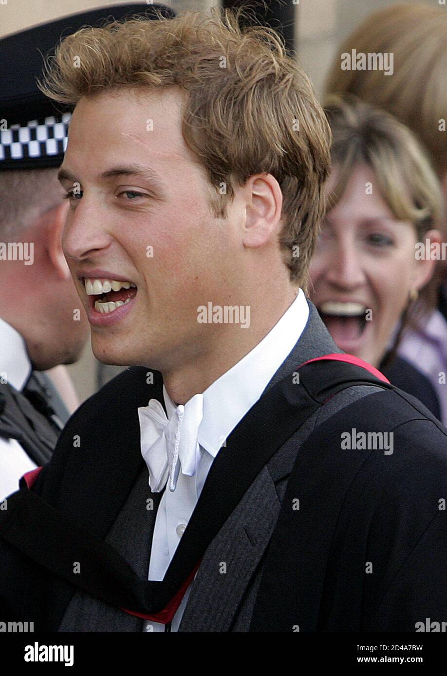 Graduation st andrews hi-res stock photography and images - Alamy