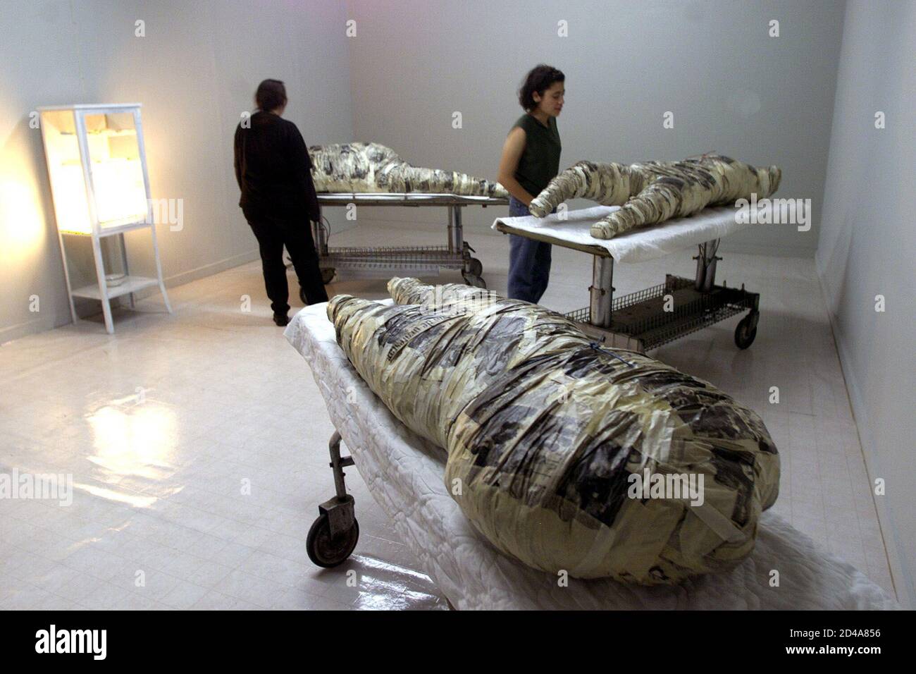 Morgue art hi-res stock photography and images - Alamy