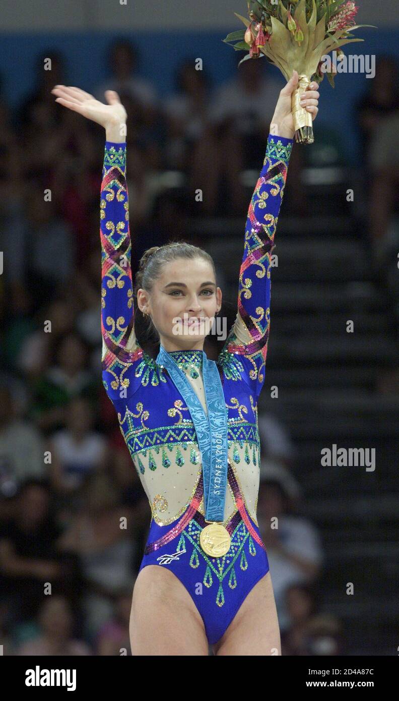 Sydney 2000 olympics rhythmic gymnastics hi-res stock photography and ...