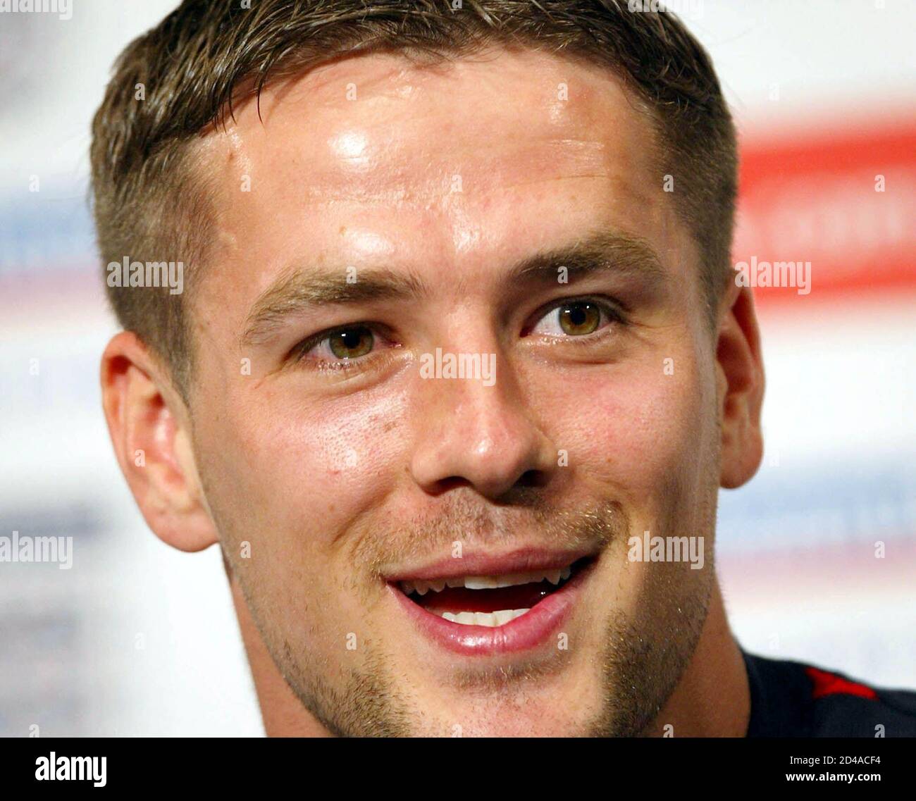 Michael owen 1998 hi-res stock photography and images - Alamy