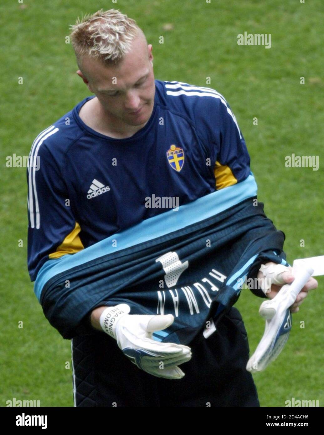 Swedens goalkeeper magnus hedman hi-res stock photography and images ...