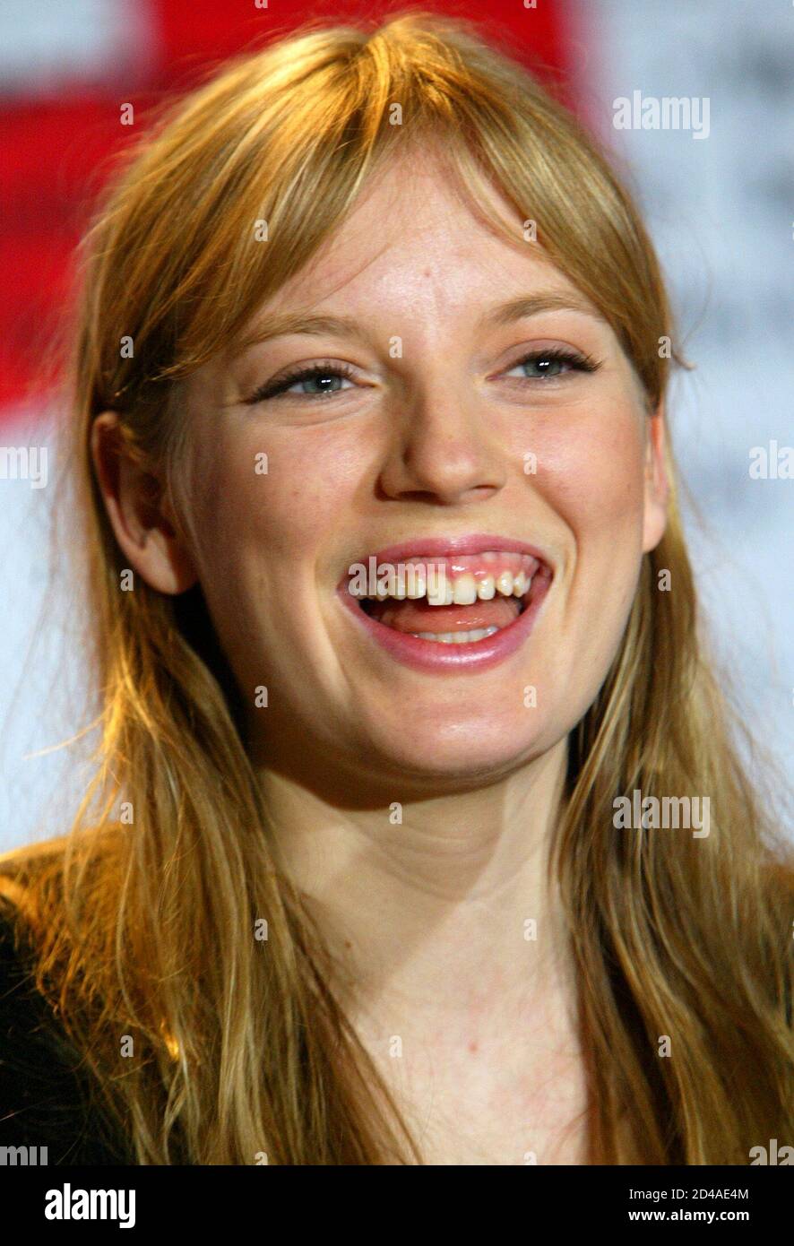 Canadian actress sarah polley hi-res stock photography and images - Alamy