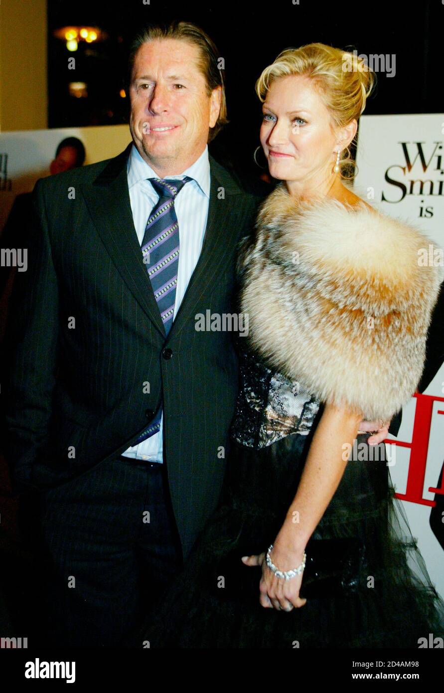 Will smith kevin james hitch hi-res stock photography and images - Alamy