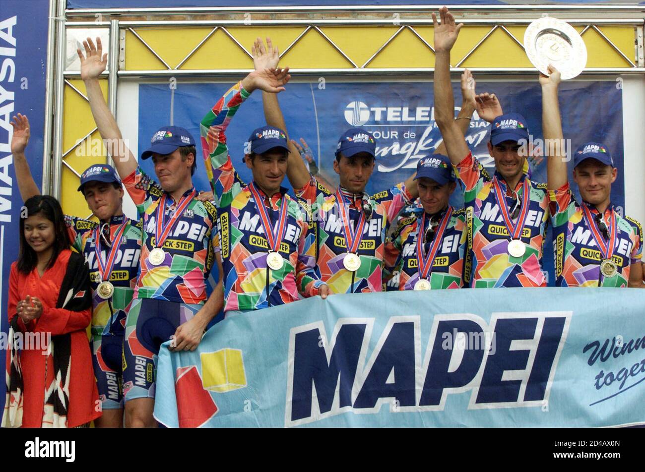 Mapei cycling team hi-res stock photography and images - Alamy