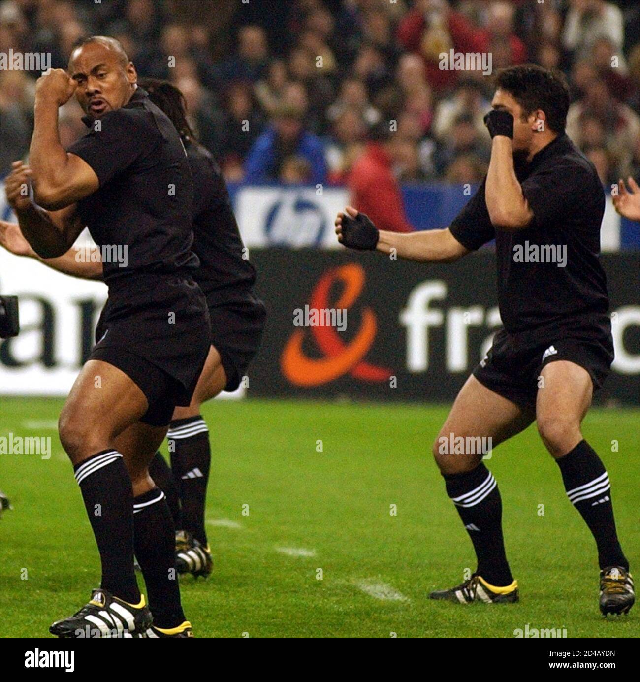 Rugby winger hi-res stock photography and images - Alamy