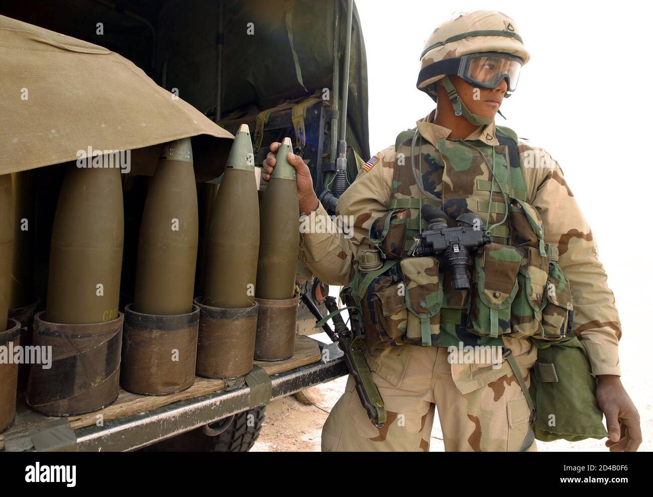 105mm shells hi-res stock photography and images - Alamy