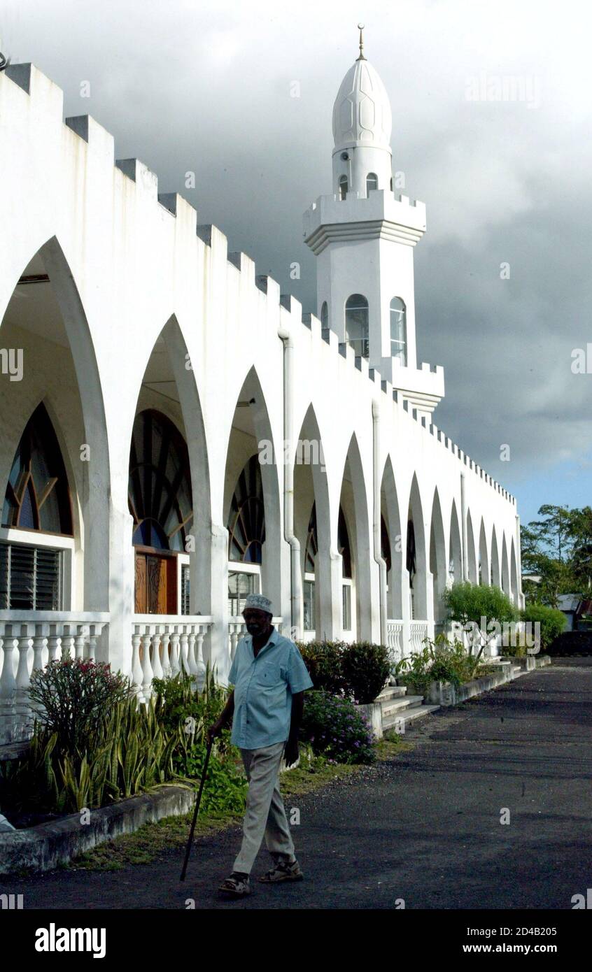 Comoros mosque hi-res stock photography and images - Alamy