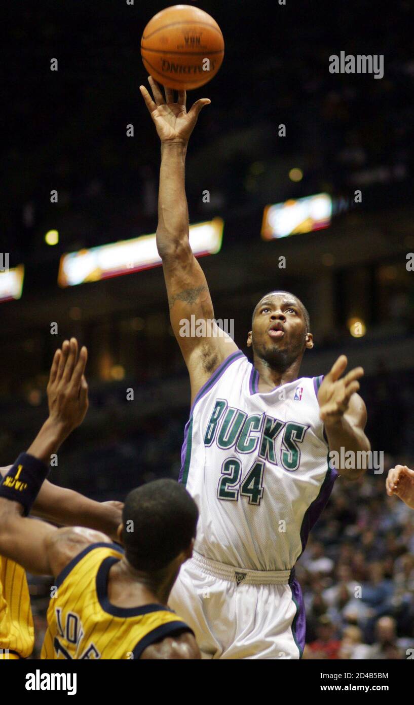 Charging Foul High Resolution Stock Photography and Images - Alamy