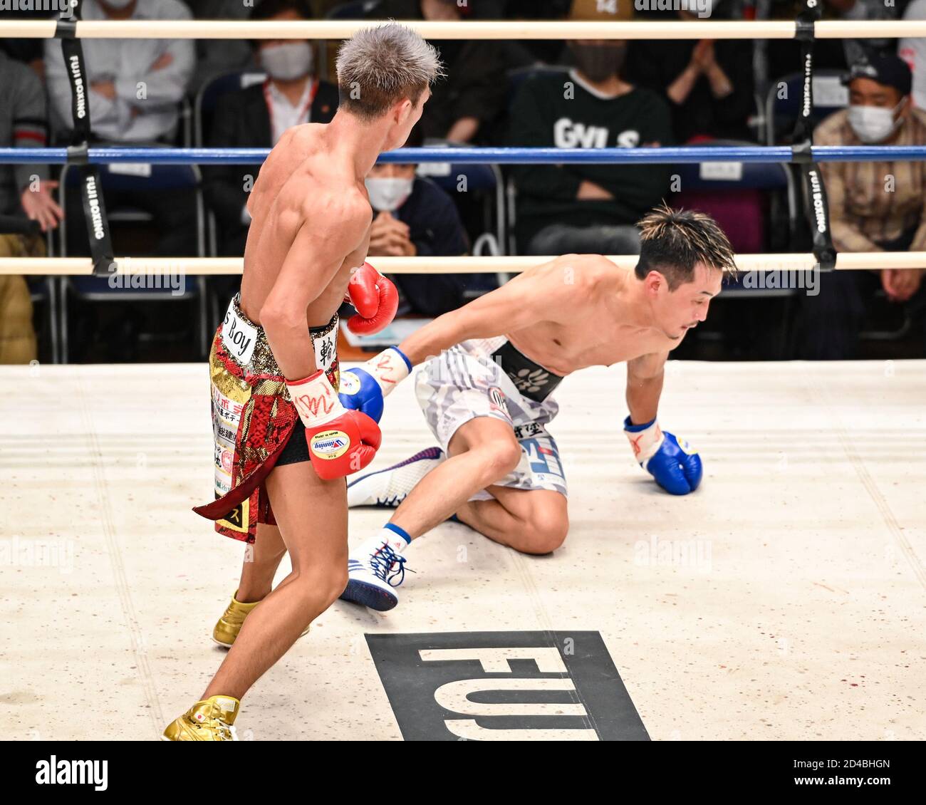 Tokyo, Japan. 8th Oct, 2020. (L-R) Hiroaki Teshigawara (JPN), Shingo ...