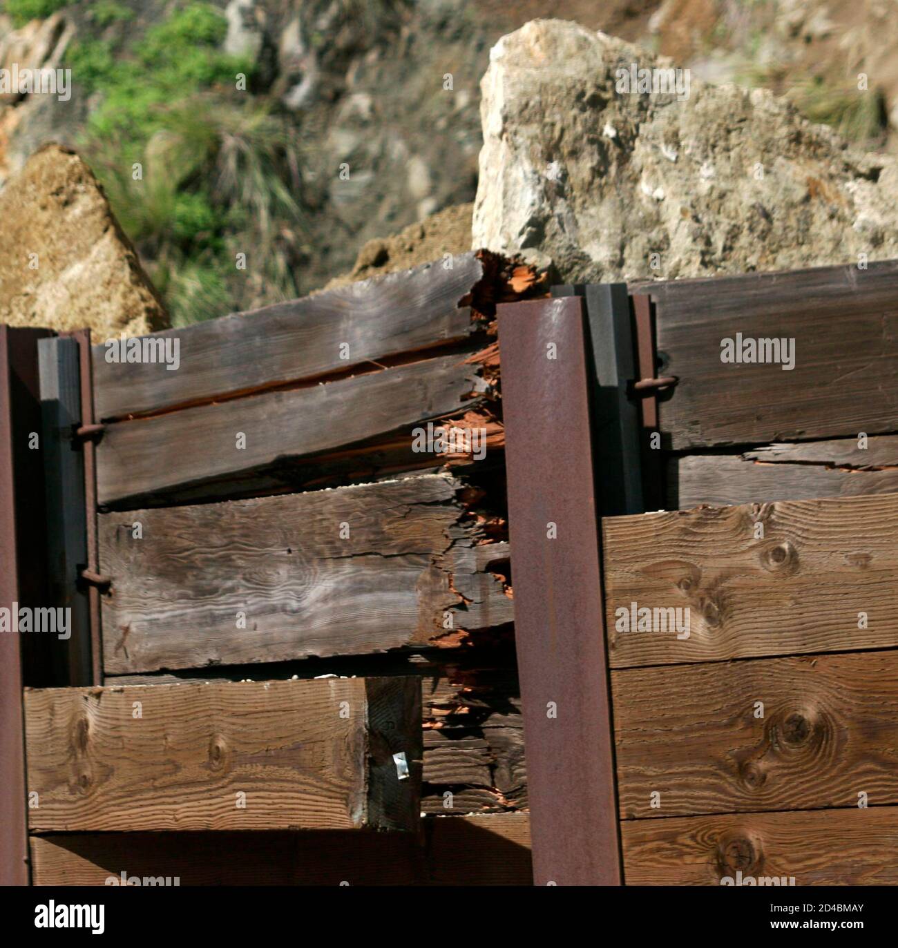 Failed retaining wall hi-res stock photography and images - Alamy