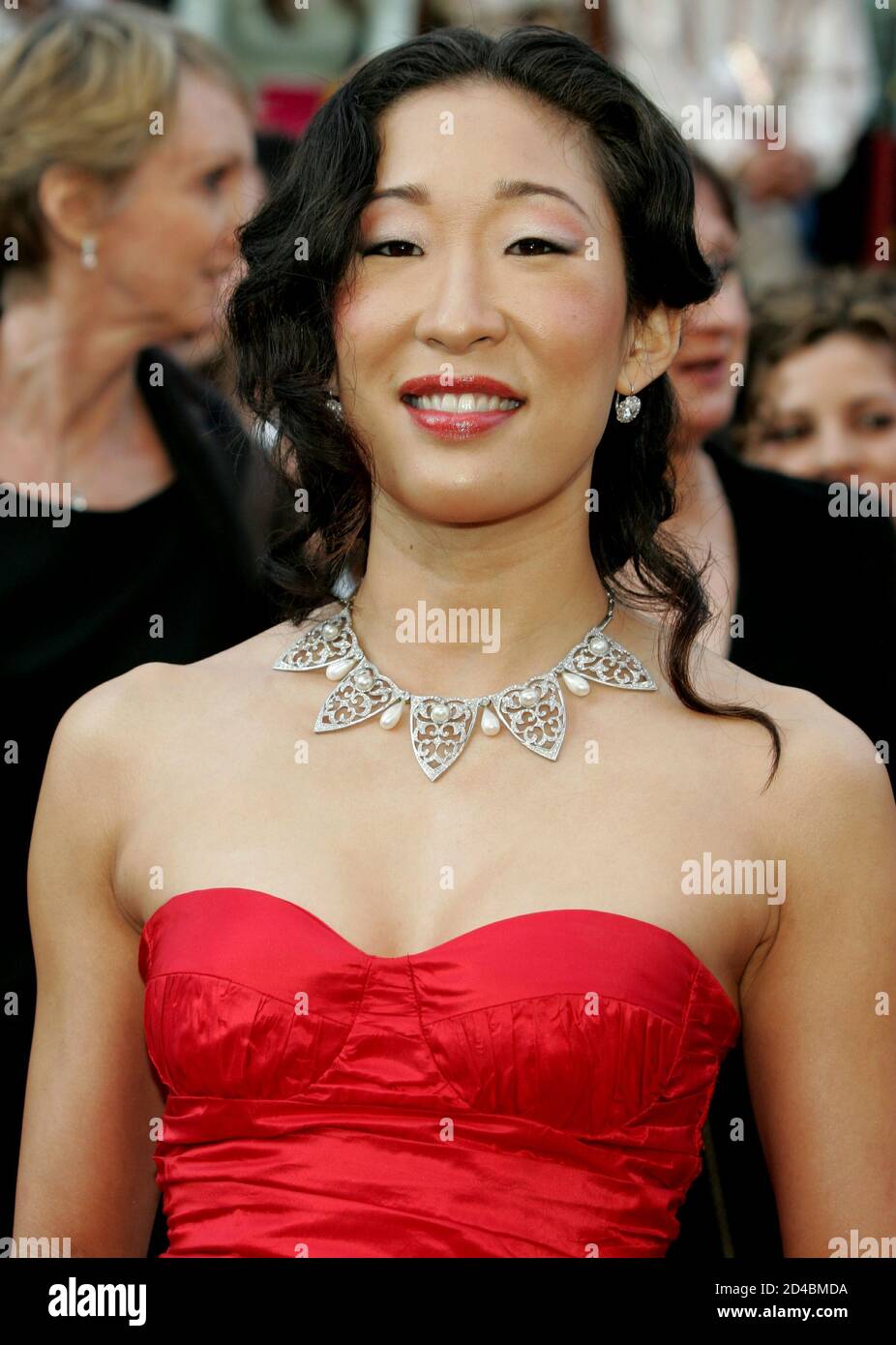 Sandra Oh Sideways High Resolution Stock Photography and Images - Alamy