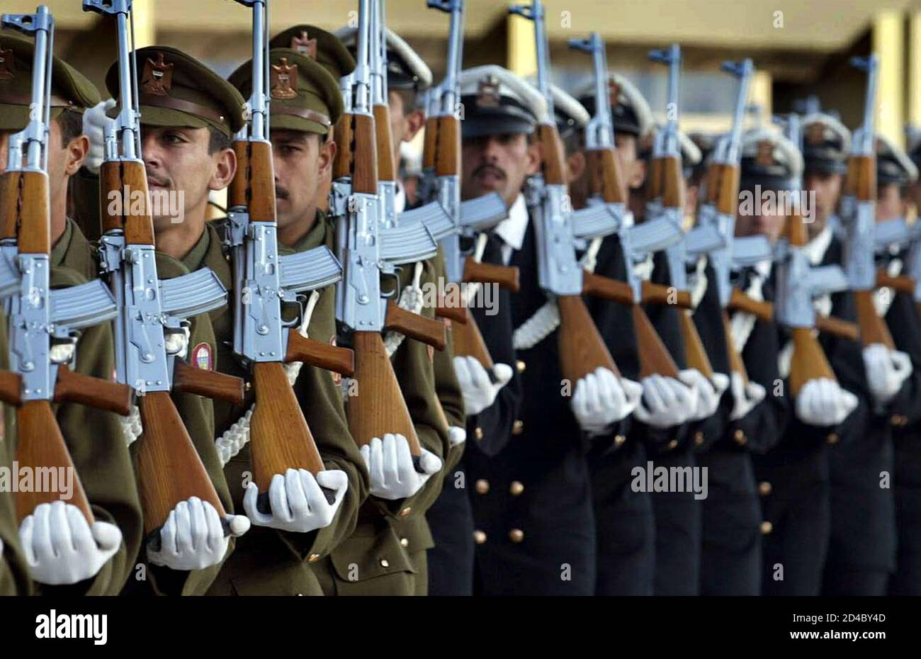 Iraqi army day ceremony hi-res stock photography and images - Alamy