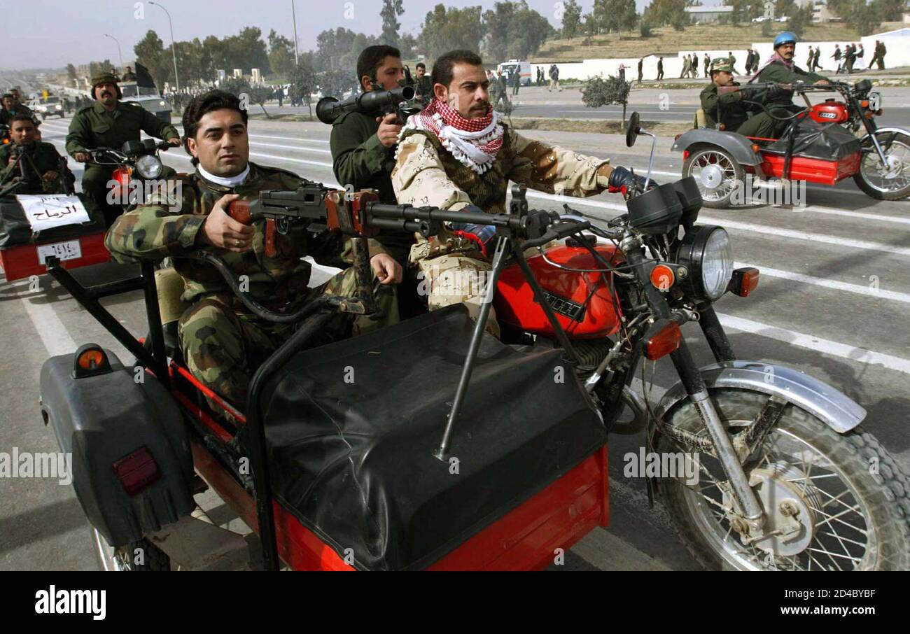 Saddam hussein parade hi-res stock photography and images - Alamy