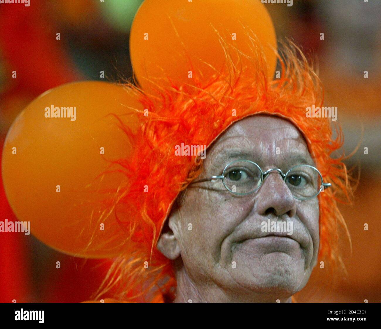 Netherlands football euro 2004 team group hi-res stock photography and ...
