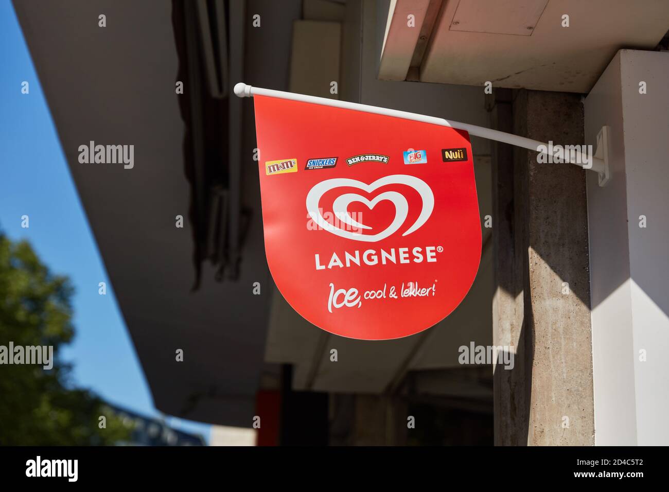 Langnese ice cream logo hi-res stock photography and images - Alamy