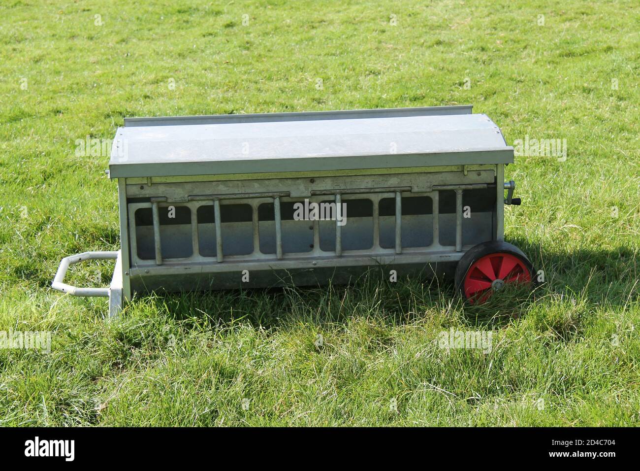 Metal hay rack hi-res stock photography and images - Alamy