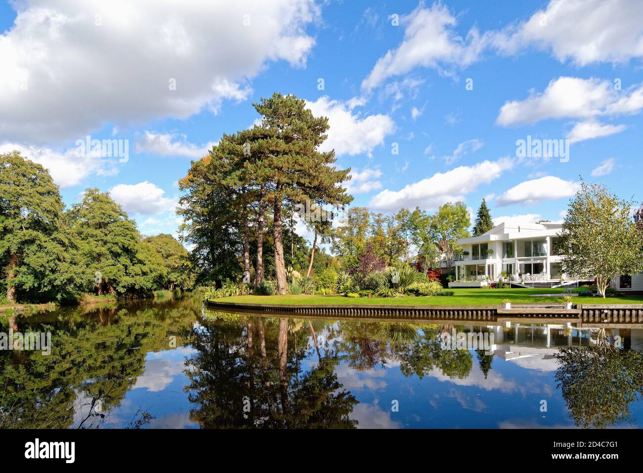 Surrey design hi-res stock photography and images - Alamy