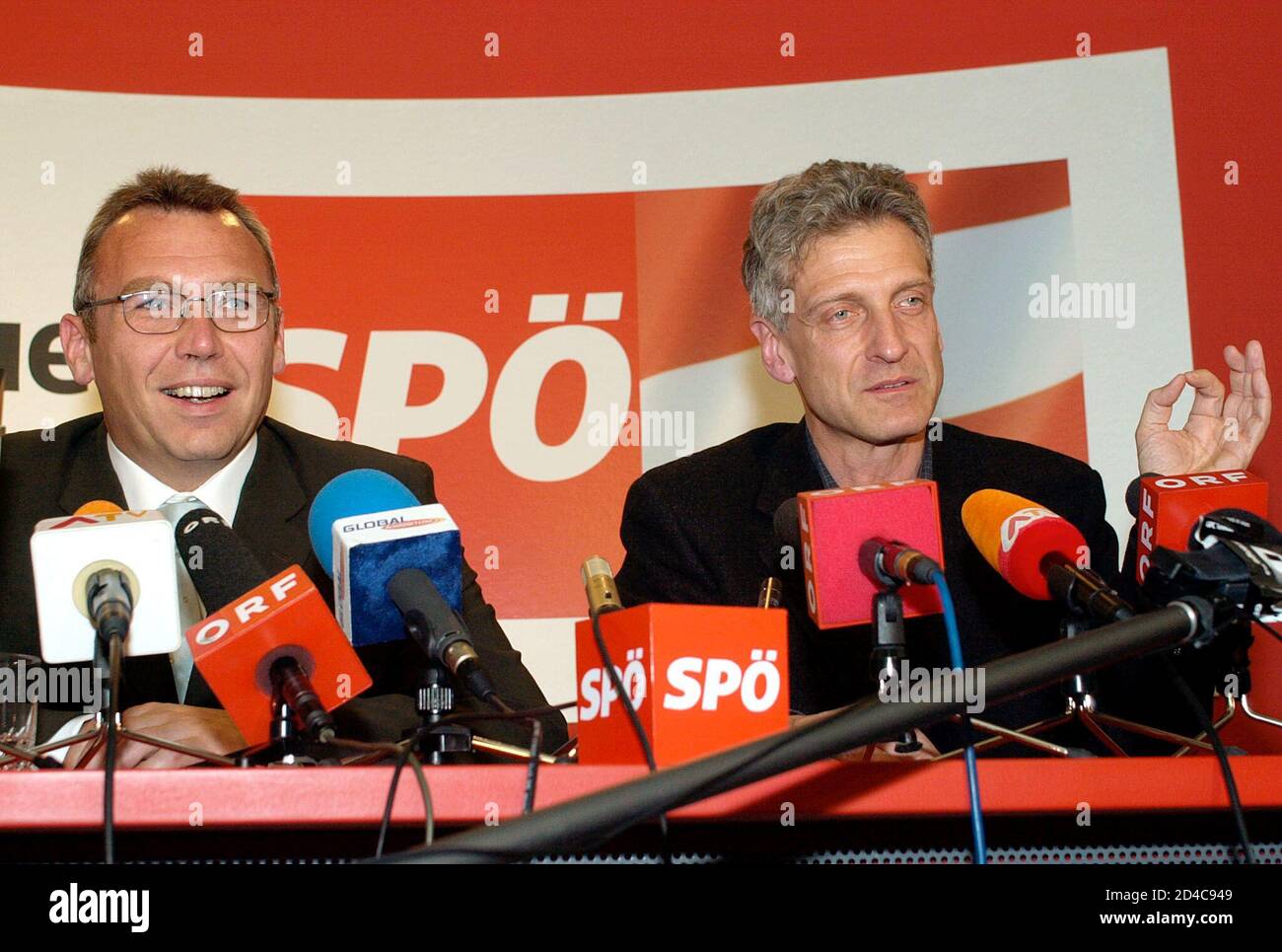 25 april 2001 hi-res stock photography and images - Alamy