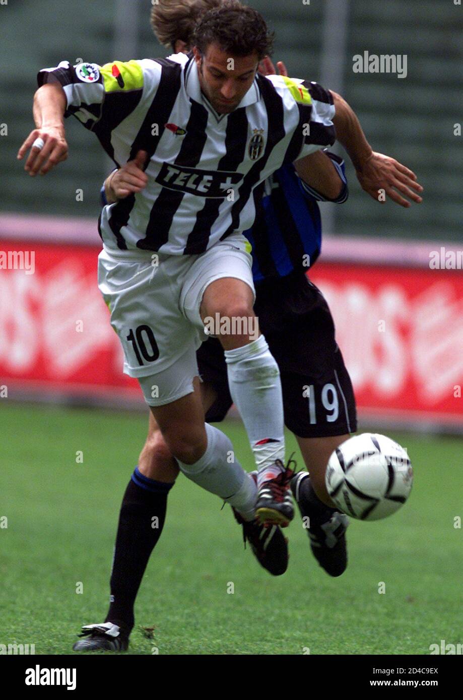 Alessandro del piero 2001 hi-res stock photography and images - Alamy