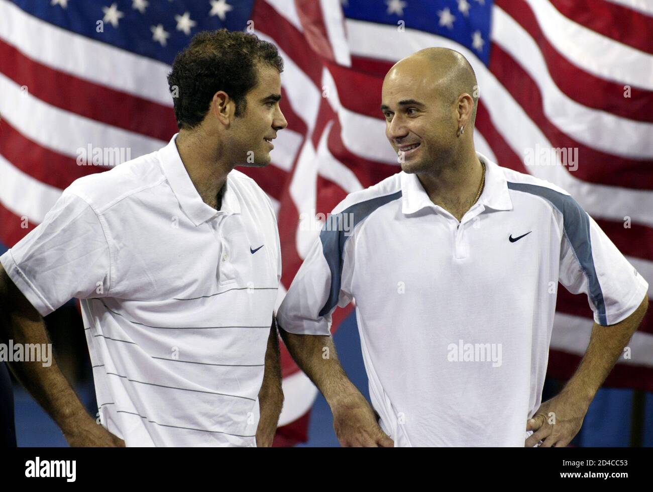 Pete sampras trophy hi-res stock photography and images - Alamy