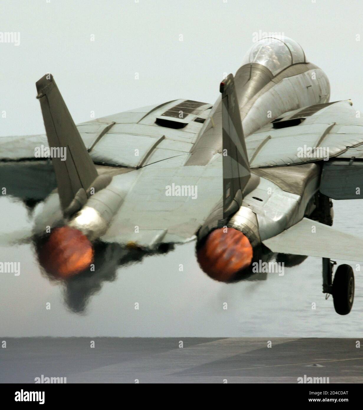 F 14 gulf war hi-res stock photography and images - Alamy