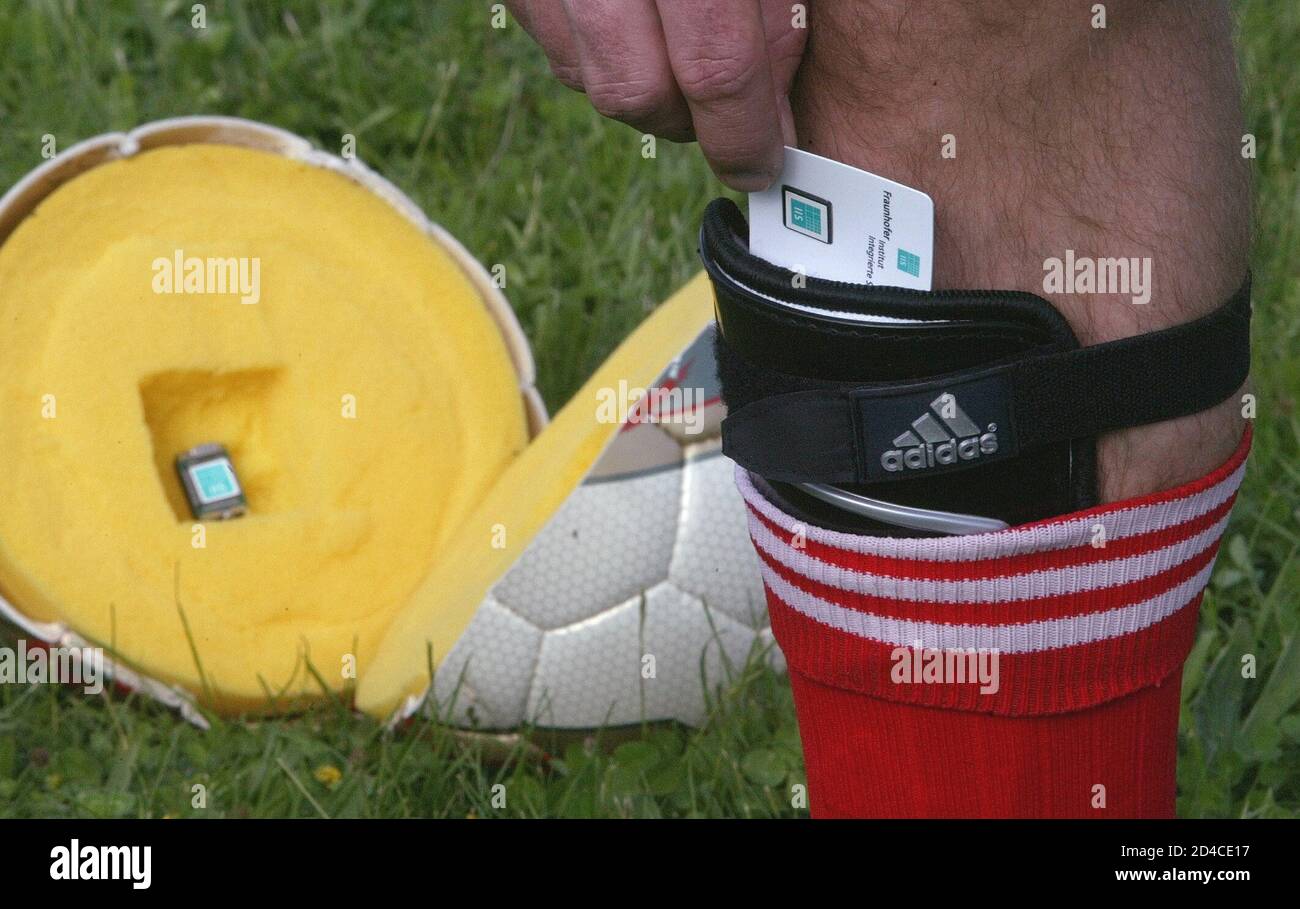 Shin pads hi-res stock photography and images - Alamy