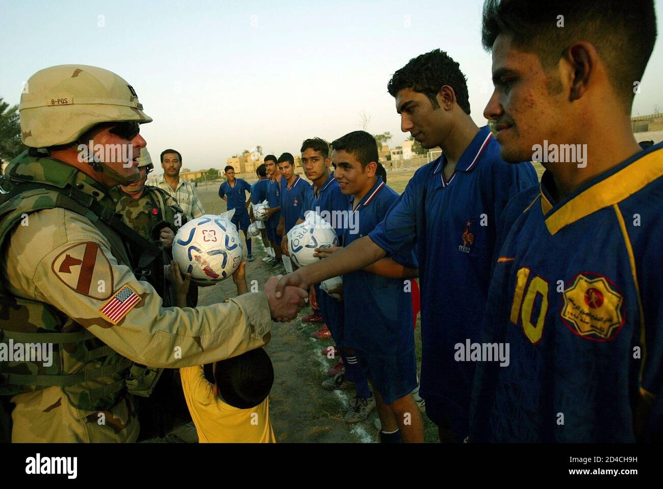 Soldiers field stadium hi-res stock photography and images - Alamy