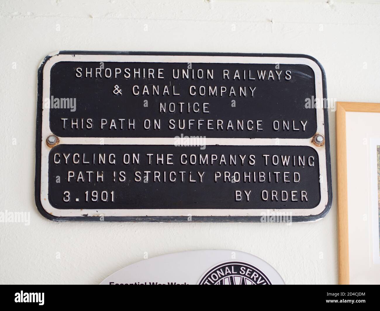 Museum Sign Rules High Resolution Stock Photography and Images - Alamy