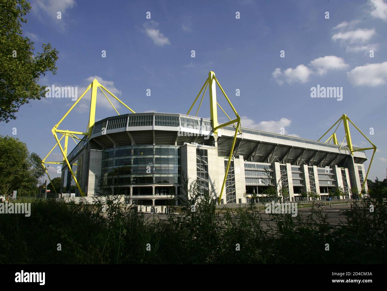 Westfalenstadium hi-res stock photography and images - Alamy