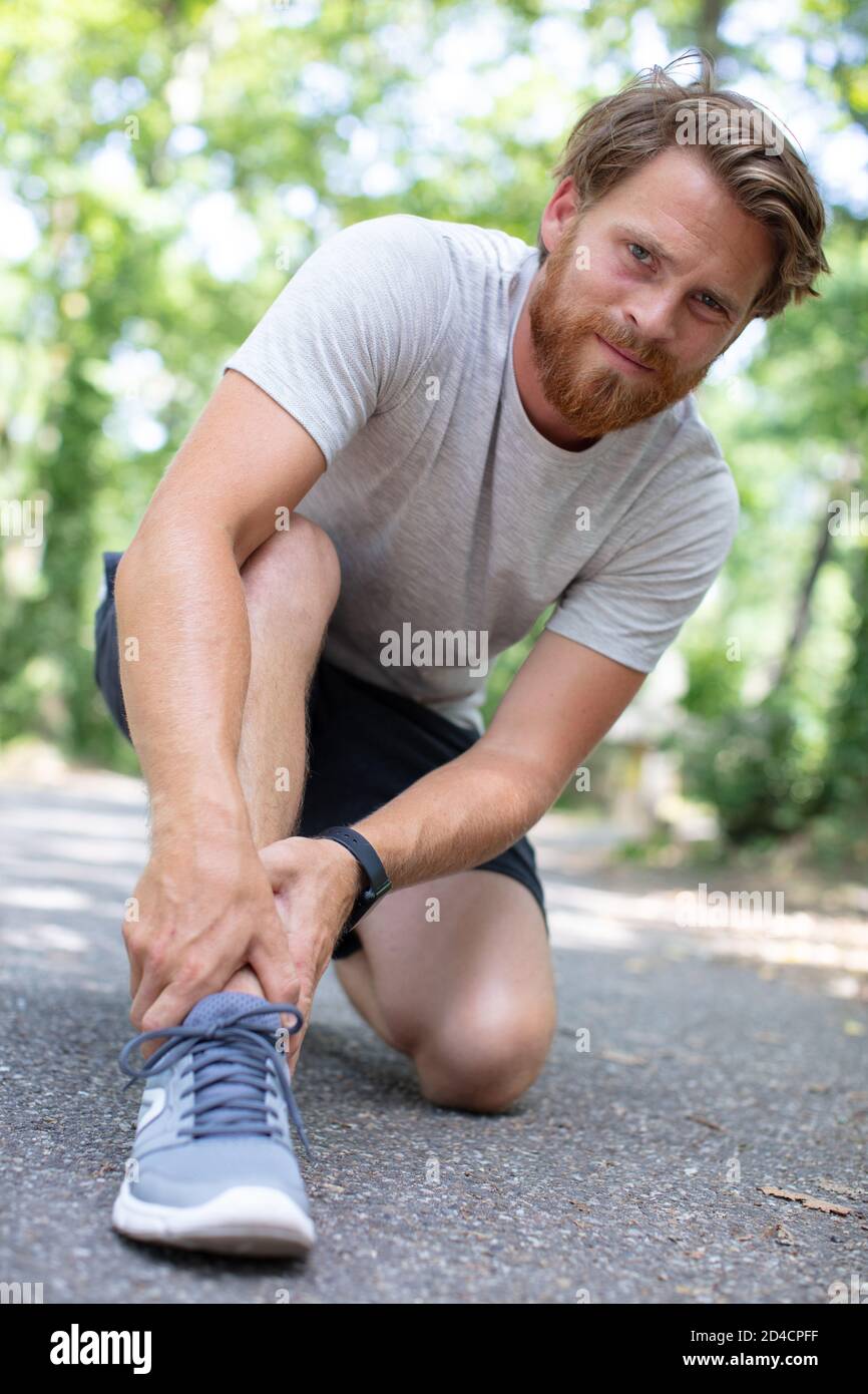 Jogging injury hi-res stock photography and images - Alamy