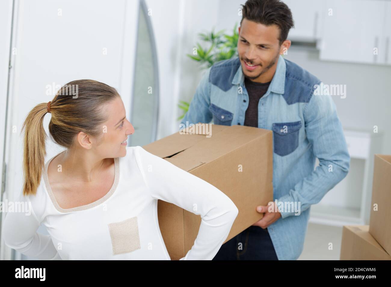Helping someone move hi-res stock photography and images - Alamy