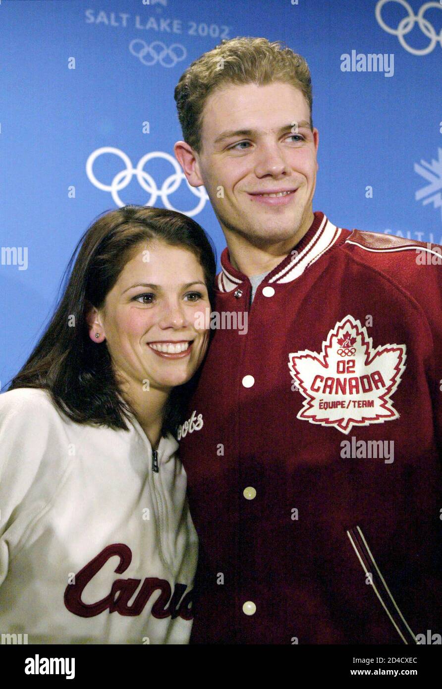 David pelletier and jamie sale medal hi-res stock photography and ...