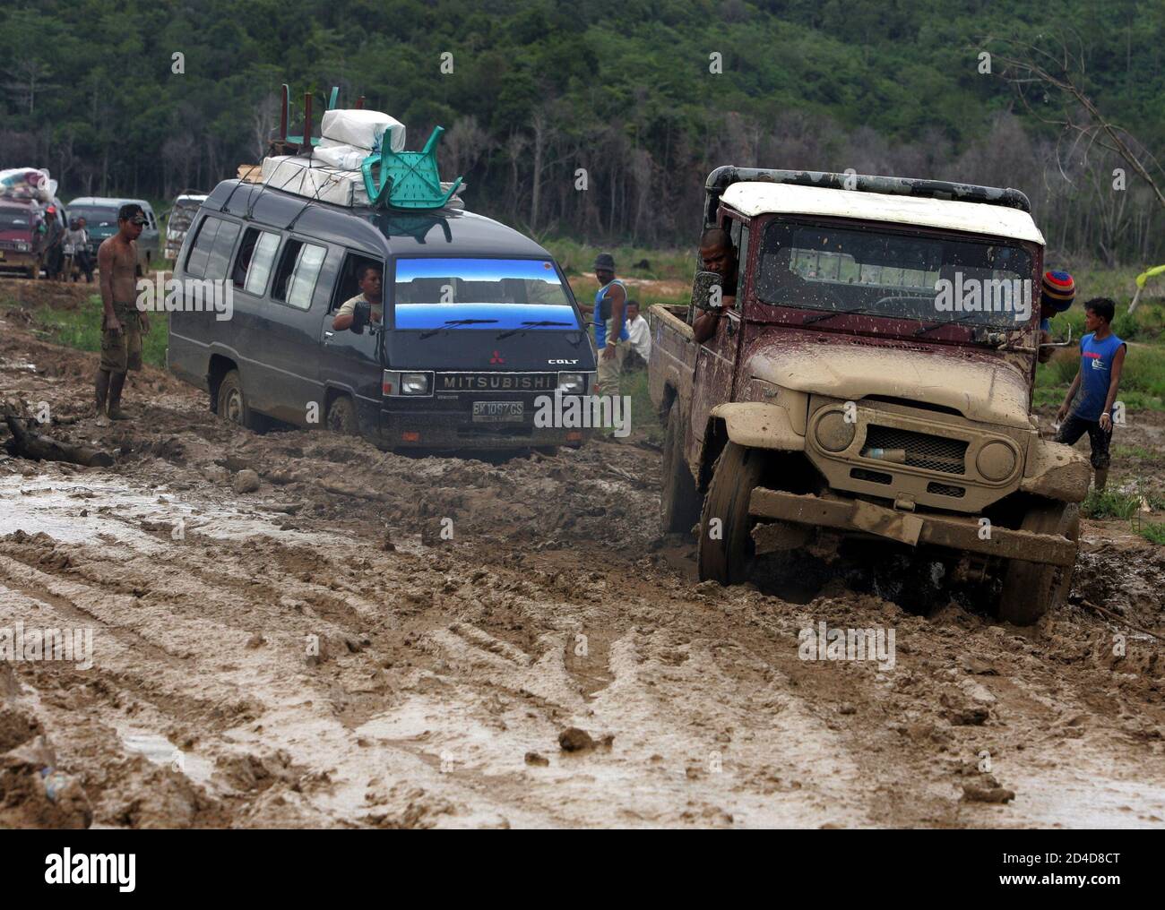 Destroyed toyota hi-res stock photography and images - Alamy