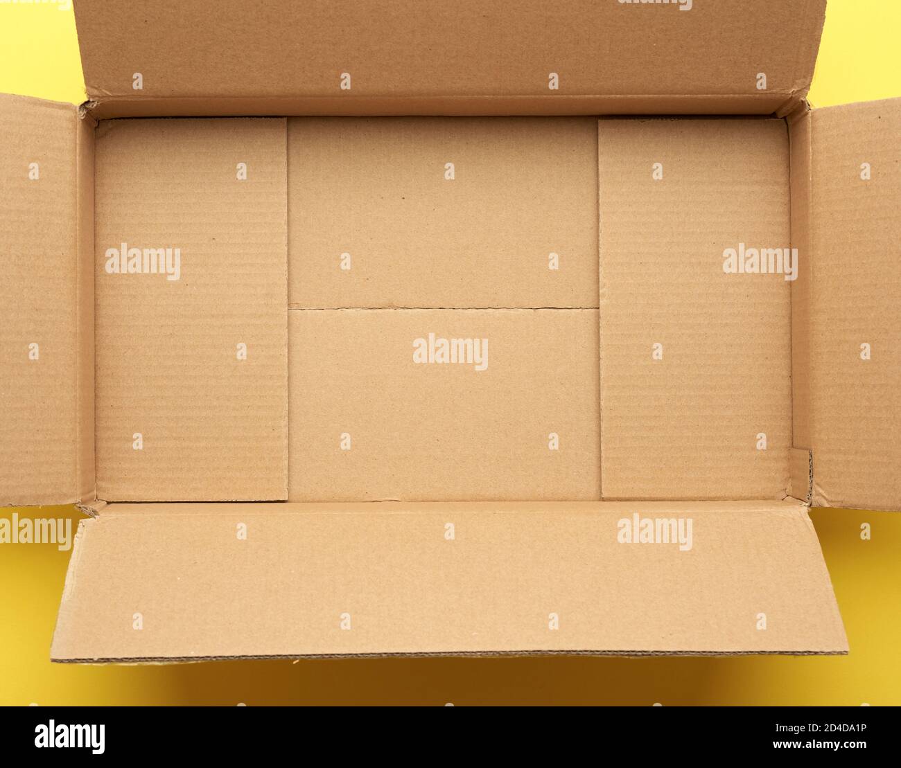 empty open cardboard brown box, bottom, top view Stock Photo - Alamy